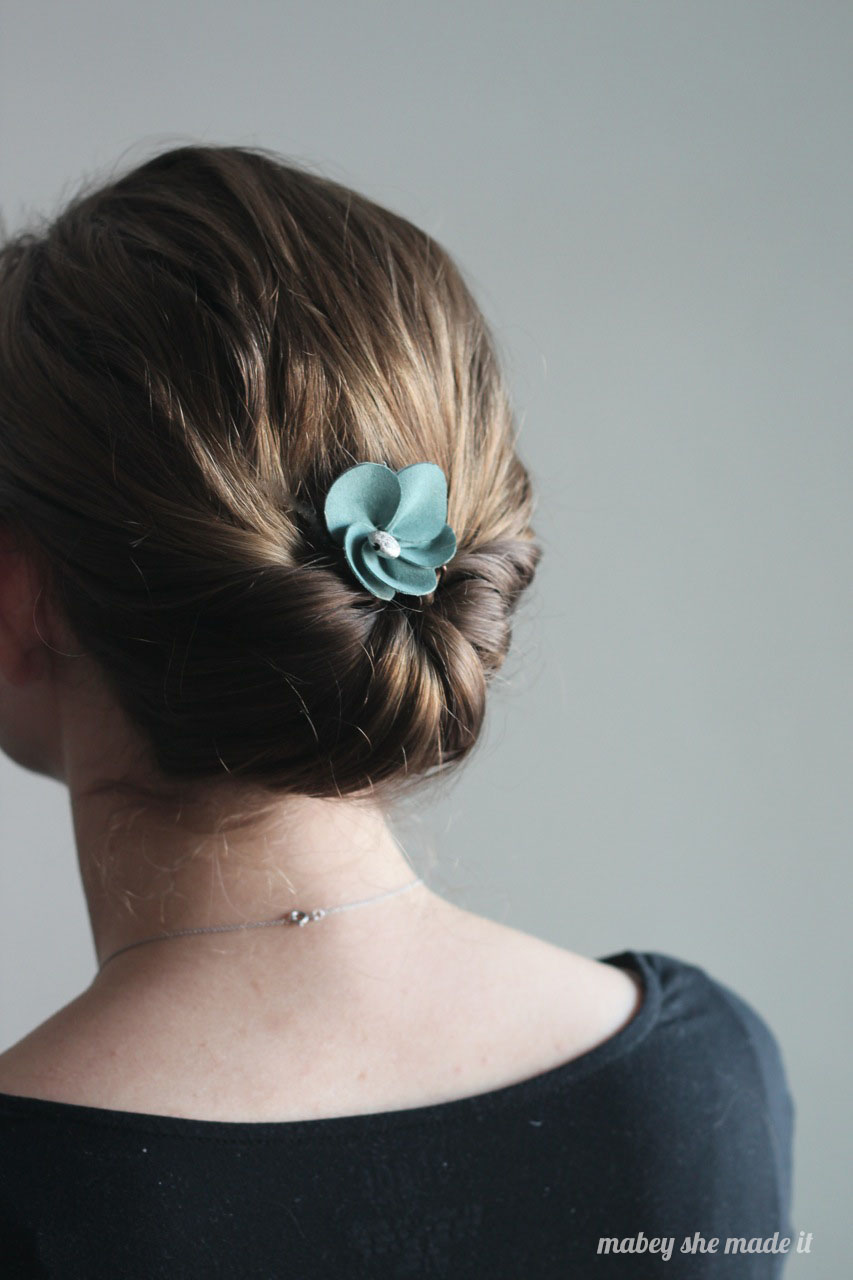 How to Make a Suede Flower Comb • Mabey She Made It